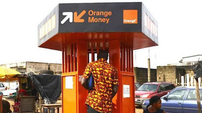 Orange Money : Un gang d'escrocs démantelé - Notre Continent
